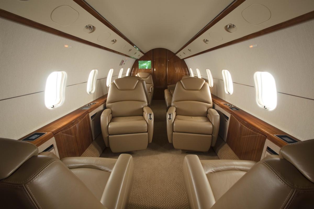 Challenger 300 Charter | Rates, Photos & Specifications