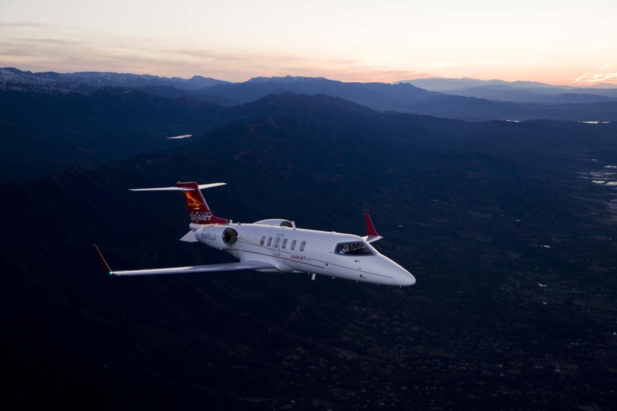 Learjet 40 | Charter Rates & Performance Specs | Lear 40XR
